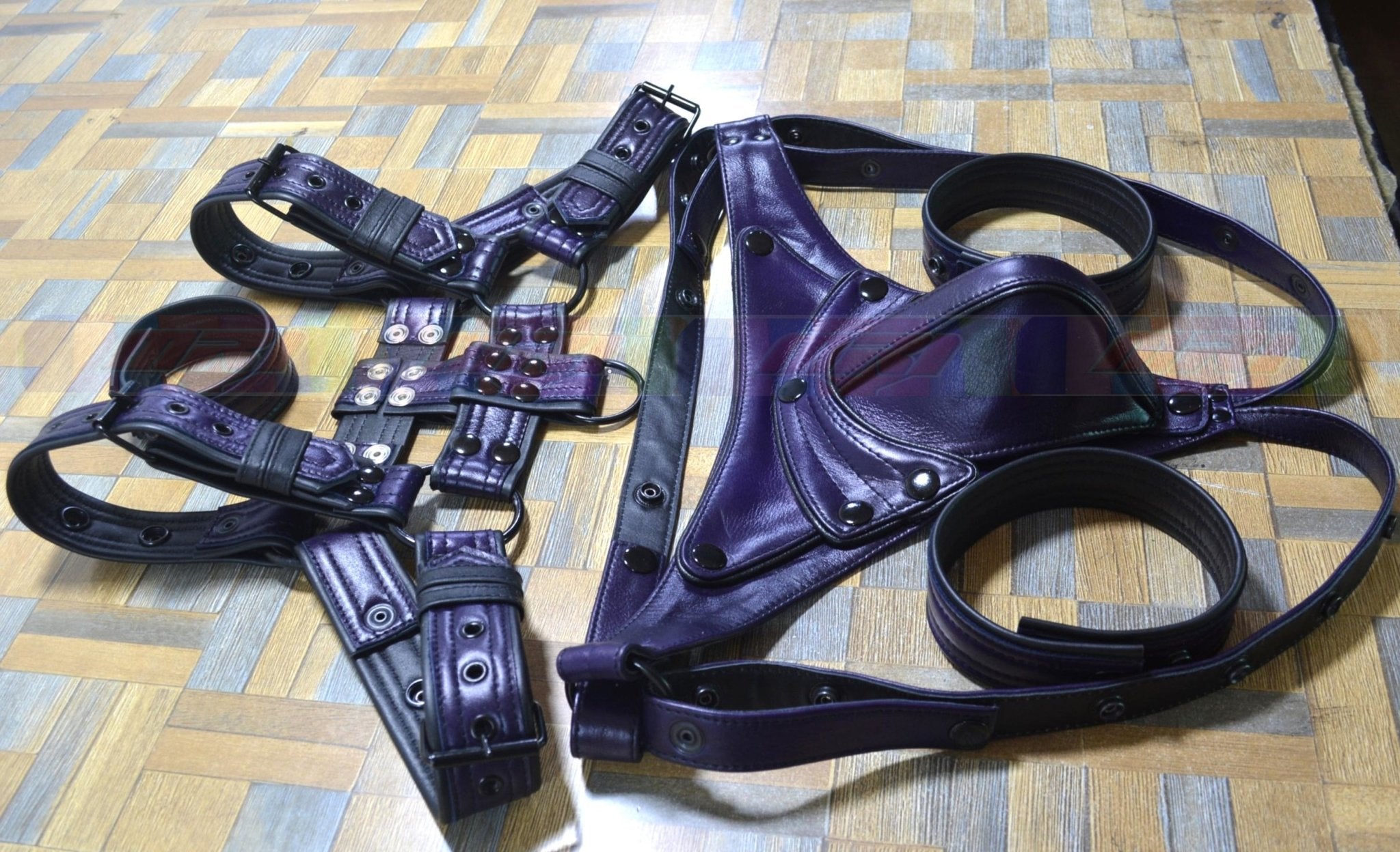 Men Leather Harnesses - MRI Leathers